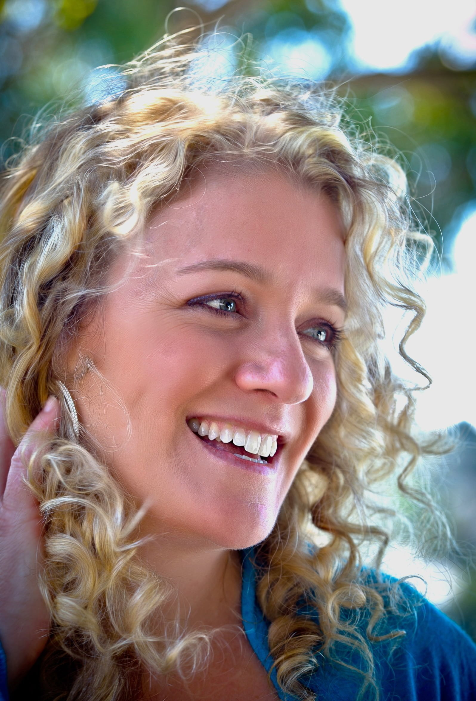 Allison Massari - Keynote Speaker - Hire with Rave