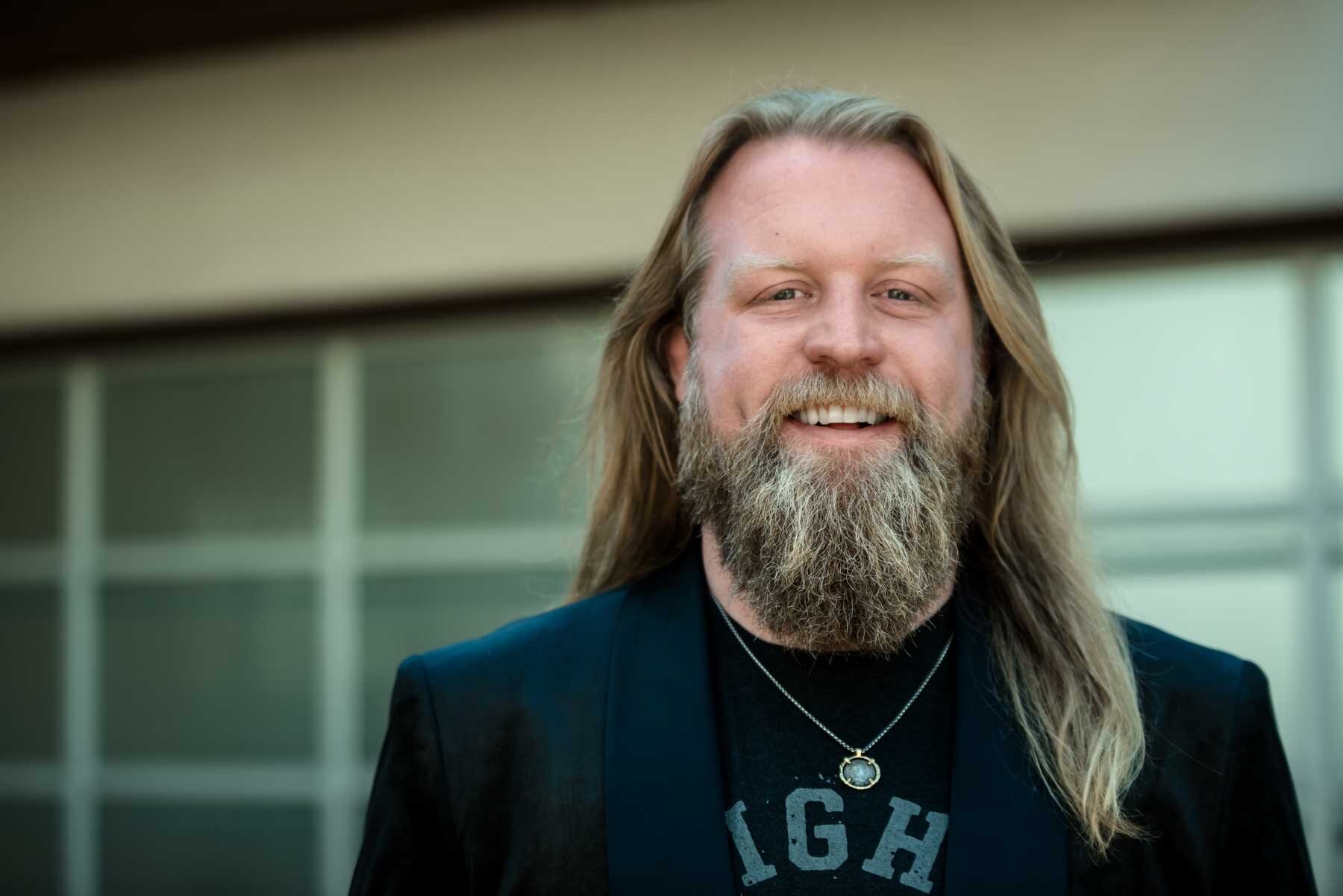 Justin Wren “The Big Pygmy” - Keynote Speaker | Speaking Details